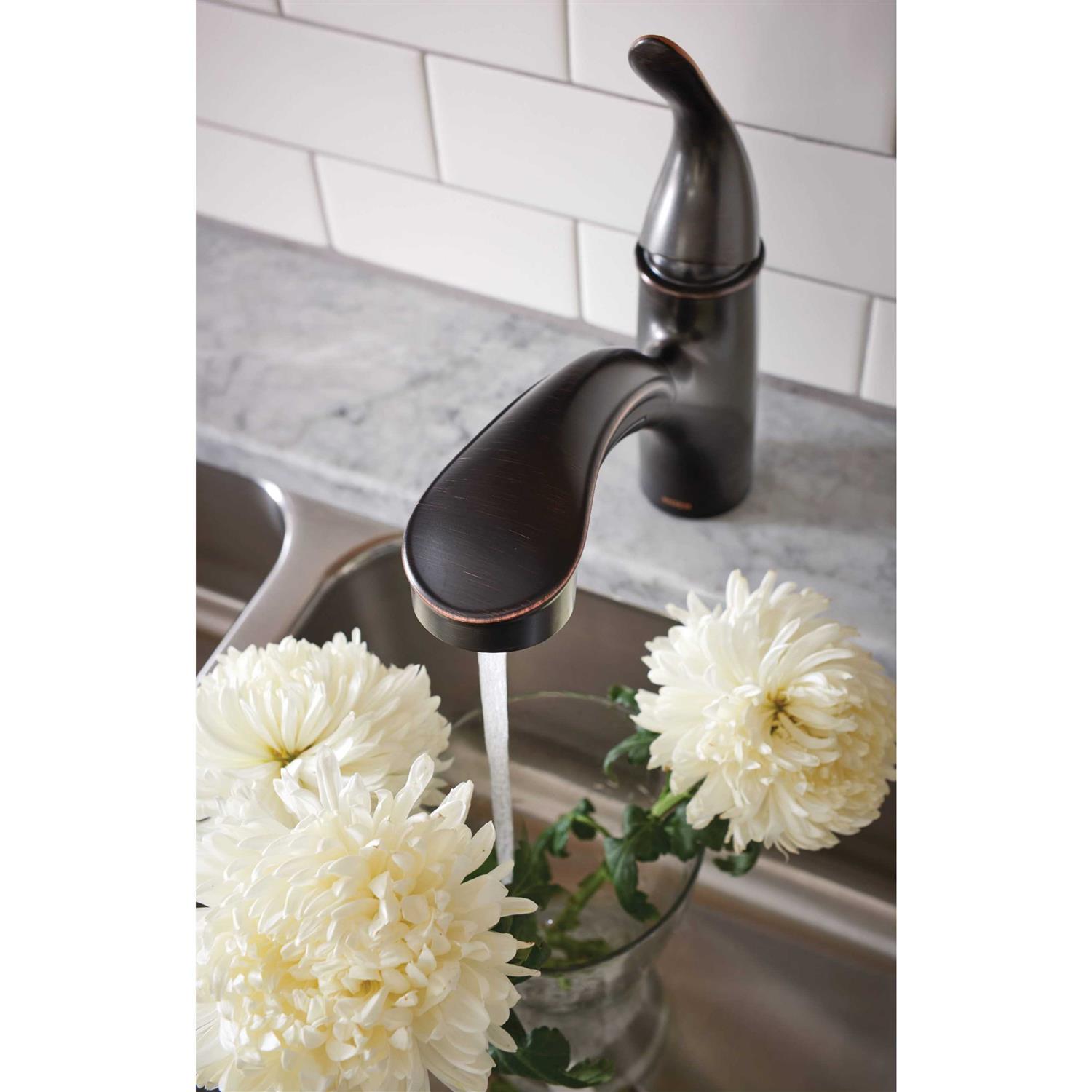 Moen Brecklyn Single-Handle Pull-Out Sprayer Kitchen Faucet with Power ...